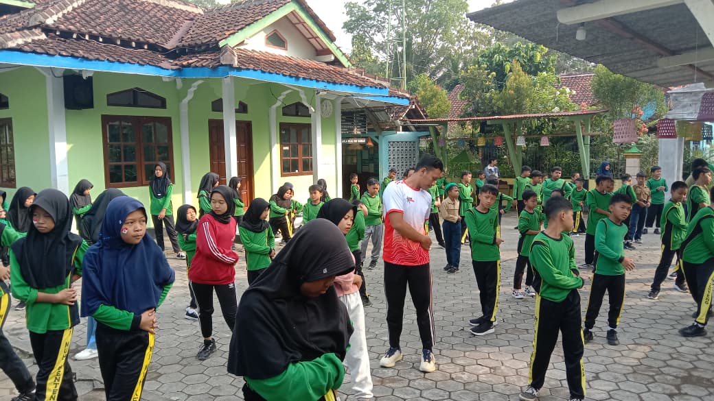 Senam Ceria MIM Kenteng Pembuka Semarak Kemerdekaan – Wates.LINK